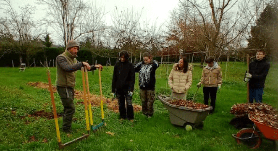 Sustainable agriculture training day with students from Lycée du Forez - Albatross Foundation